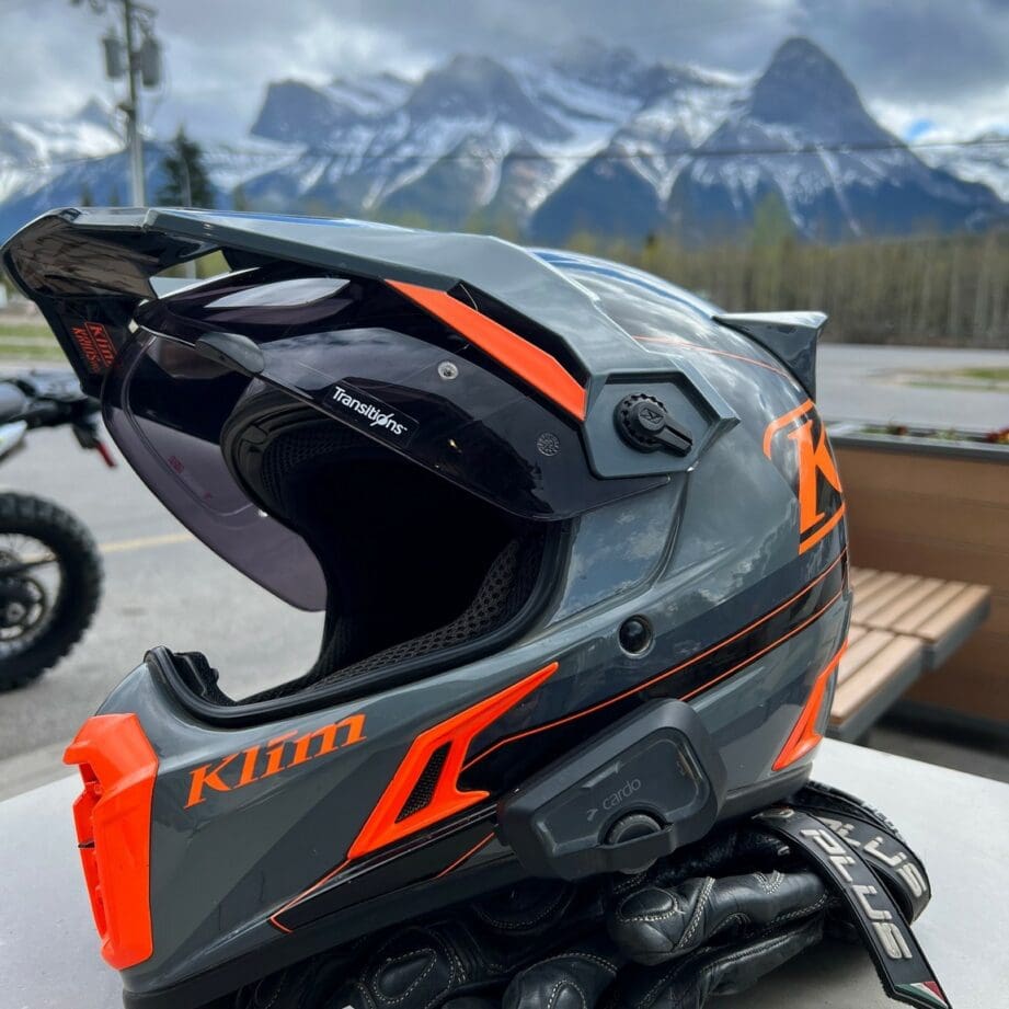 Cardo Freecom 4X Communicator In-Helmet Review