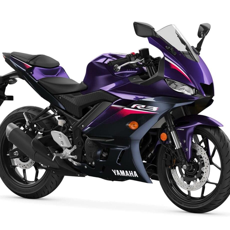 Yamaha Reveals New Colorways for Refreshed 2023 YZF-R3 & YZF R7 ...