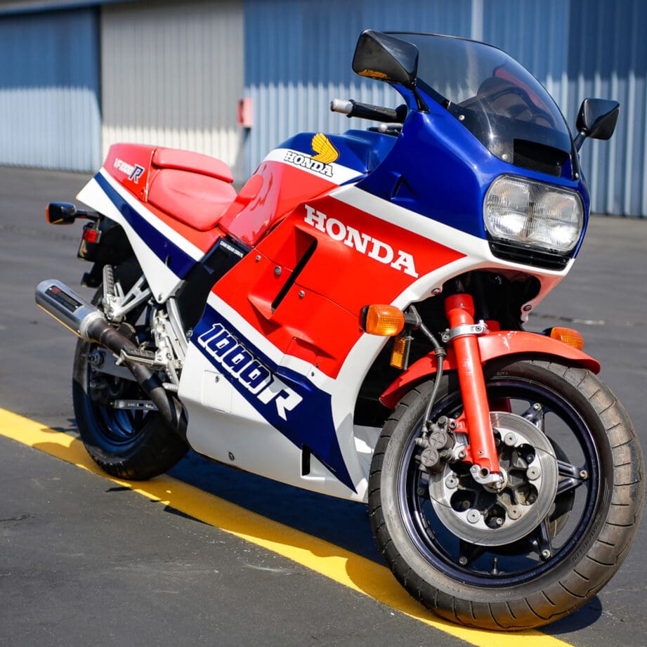 World’s First Motorcycle to Blast Past 150mph is Up for Grabs ...