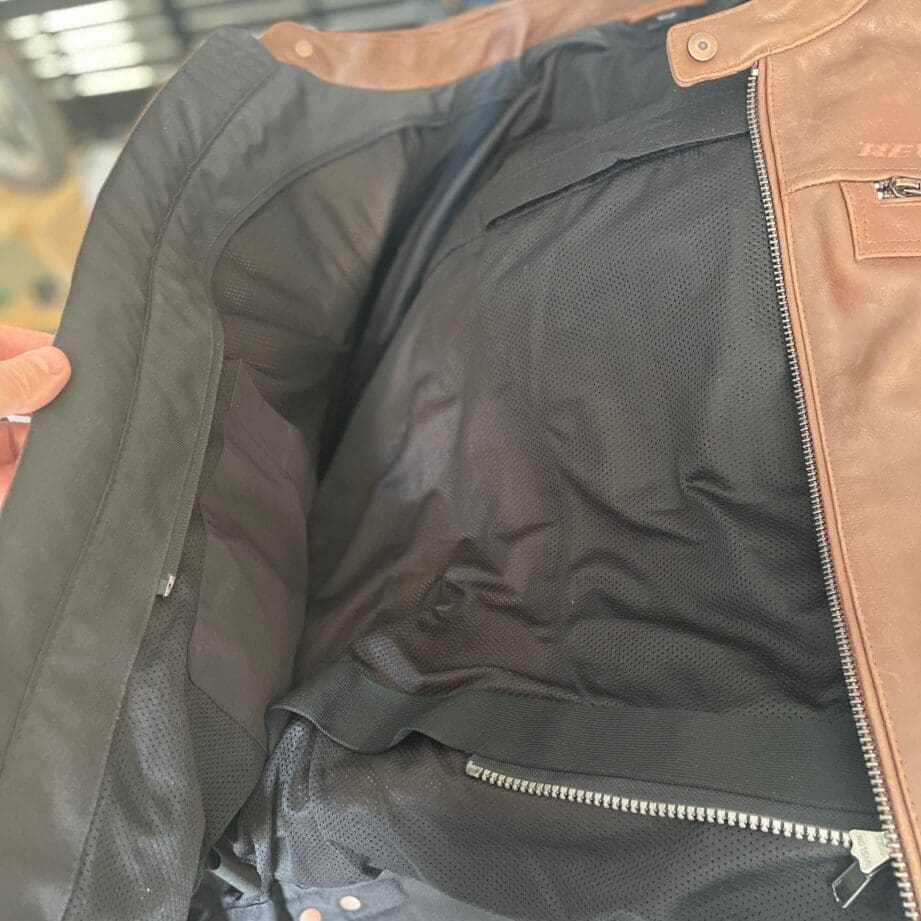 [REVIEW] REV'IT! Restless Leather Jacket