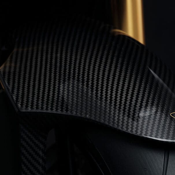 Triumph: The Speed Triple RR Bond Edition - webBikeWorld