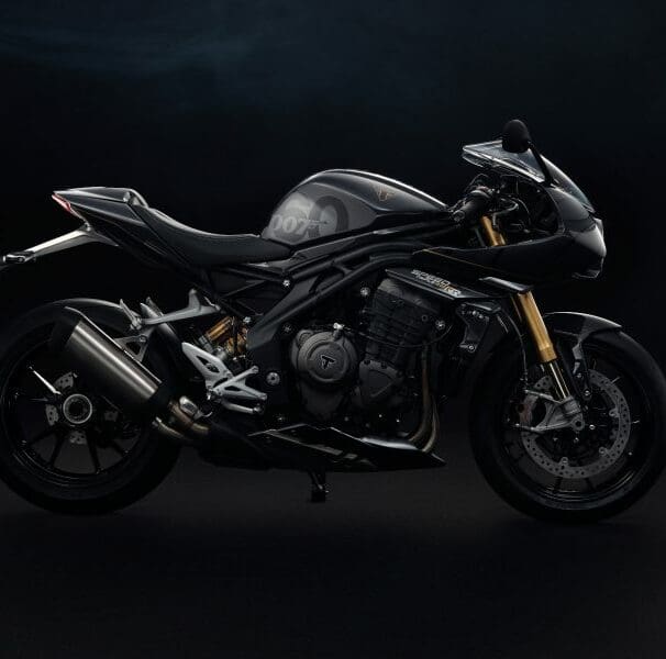 Triumph: The Speed Triple RR Bond Edition - webBikeWorld