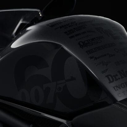 Triumph: The Speed Triple RR Bond Edition - webBikeWorld