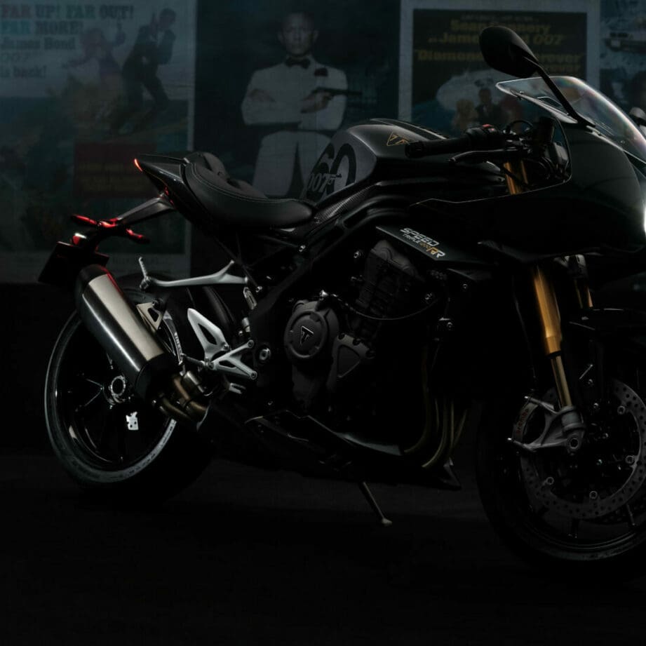 Triumph: The Speed Triple RR Bond Edition - webBikeWorld