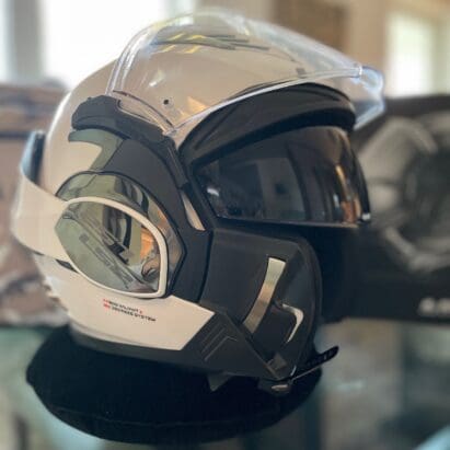 LS2 Valiant II Modular Helmet Review