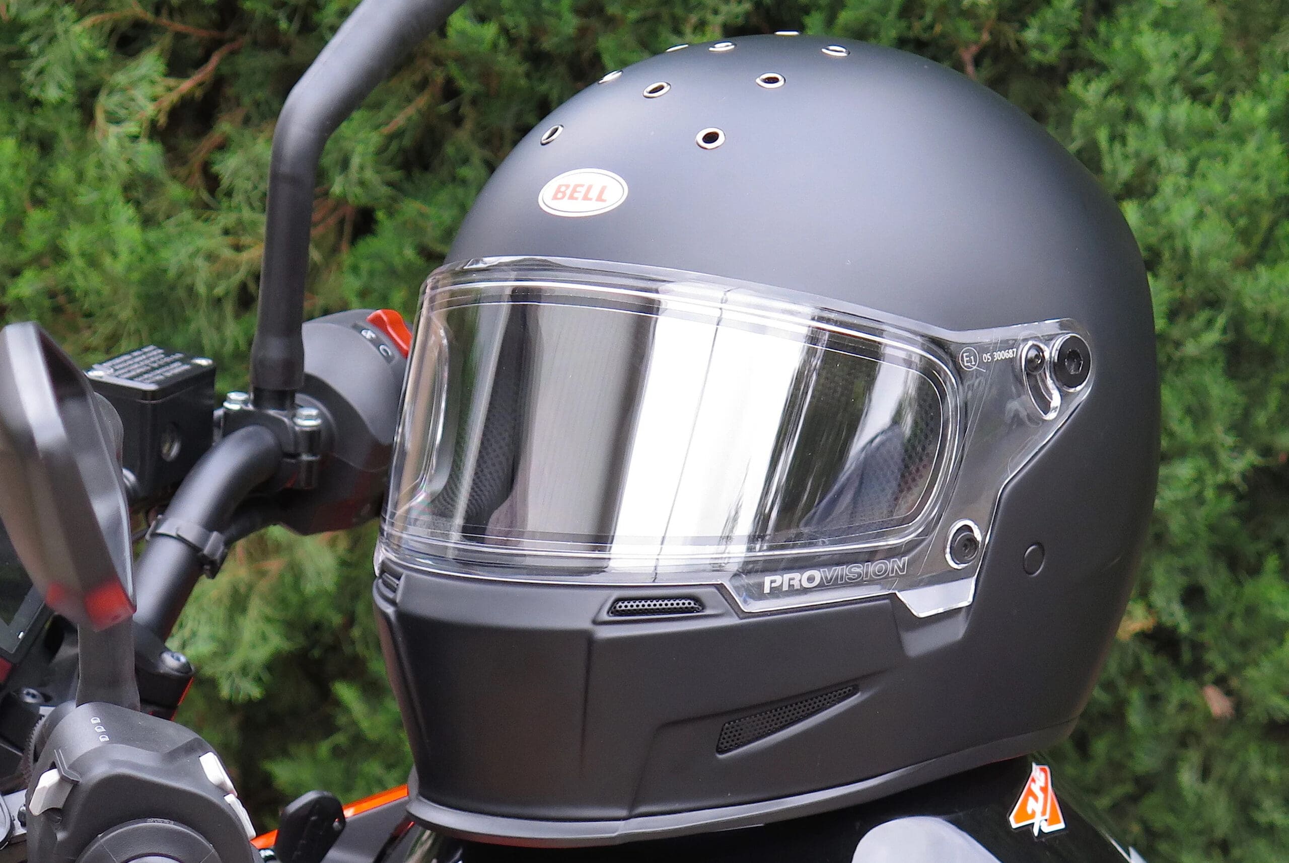 Deal of the Week: Select Full-Face Helmets Over 30% Off - webBikeWorld