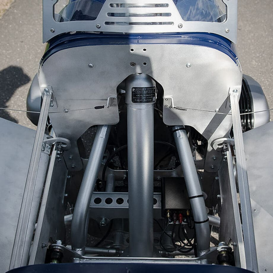 Custom Eye Candy: The BMW R 18's Been Triked! - webBikeWorld