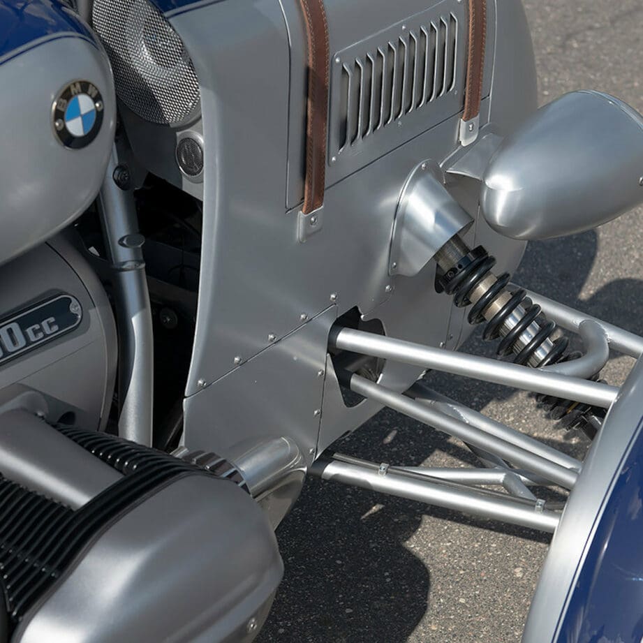 Custom Eye Candy: The BMW R 18's Been Triked! - webBikeWorld
