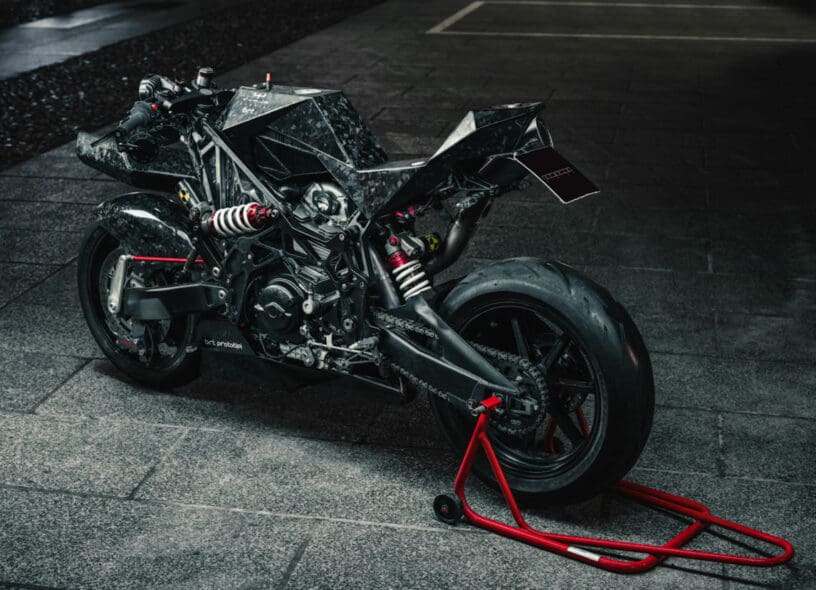 Kit Me Out: The New Vtopia Vyrus ‘Low-Poly’ Kit - webBikeWorld