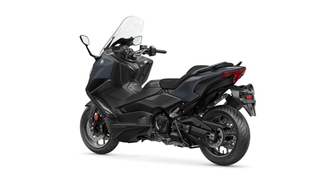2022 Yamaha TMAX 560 Tech MAX Review