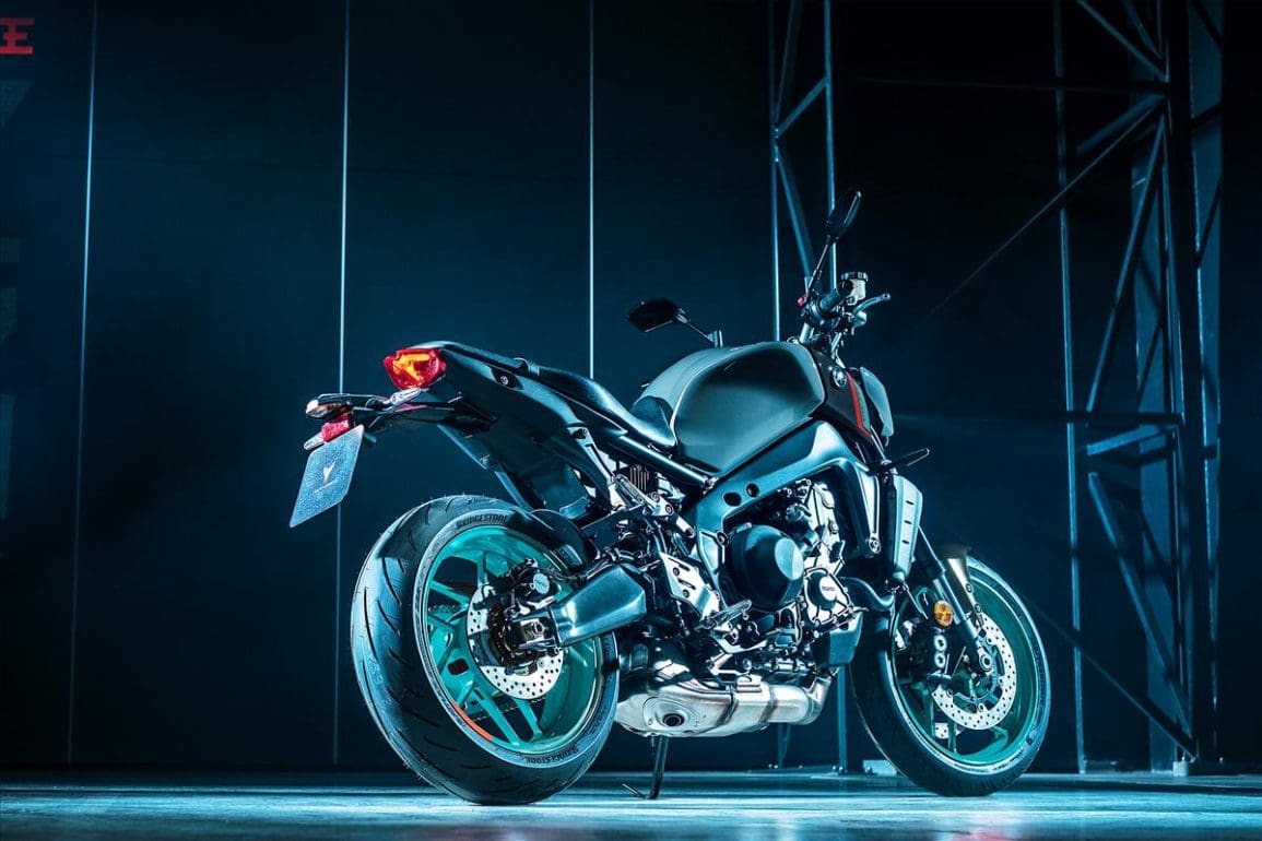 2023 Yamaha MT-09 / MT-09 SP [Model Overview] | wBW