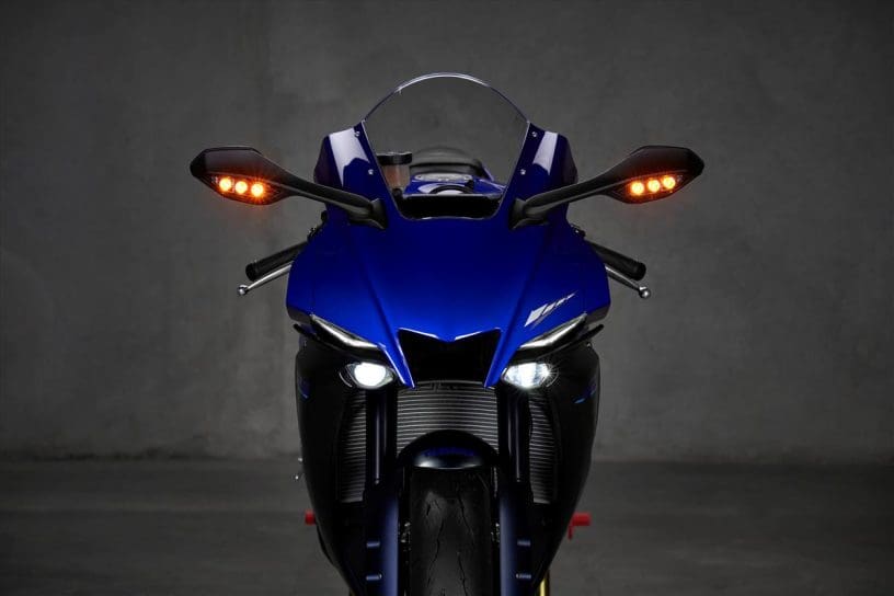 2023 Yamaha YZF-R1 / R1M [Model Overview] | wBW