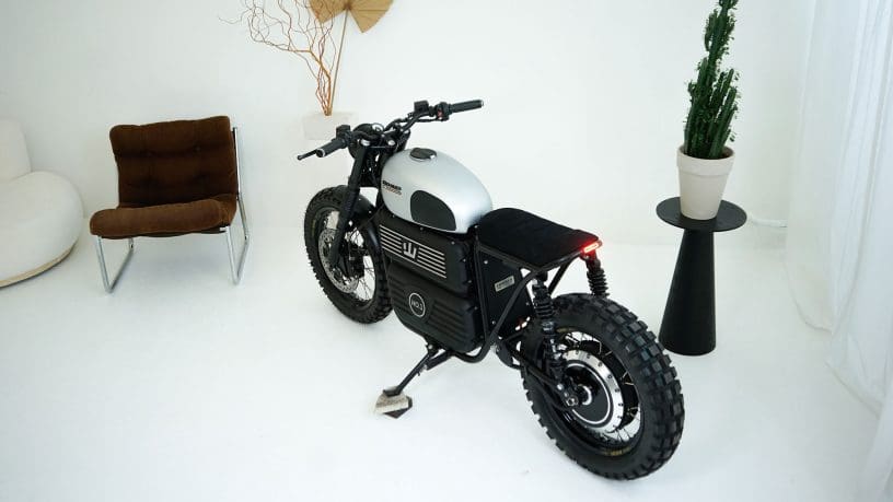 Electric Everything: RGNT X Crooked’s “Crooked E-Type” Scrambler ...