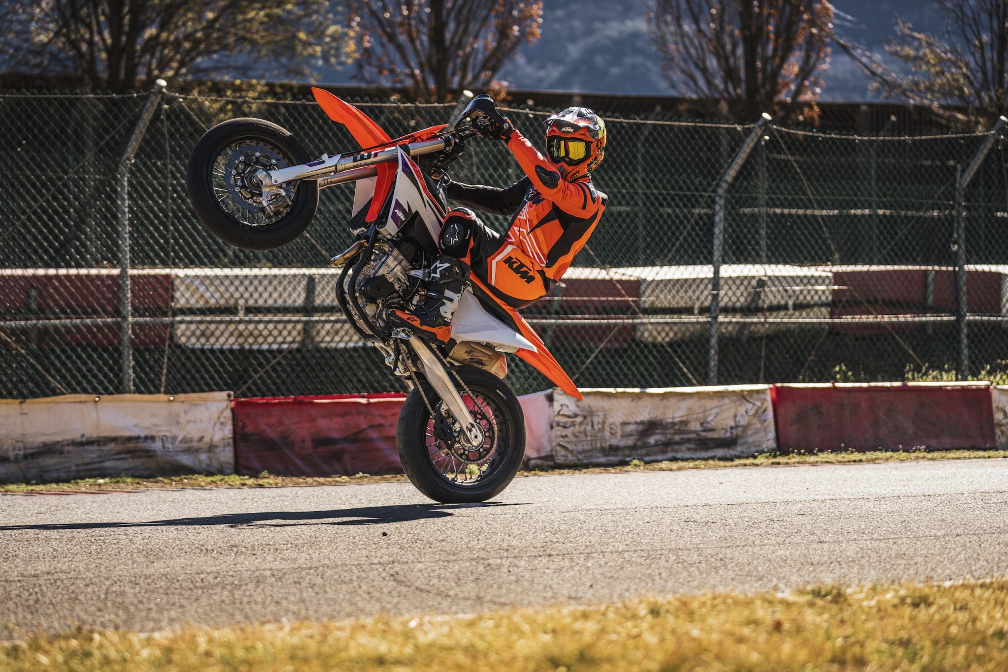 KTM: Introducing the 2024 450 SMR - webBikeWorld