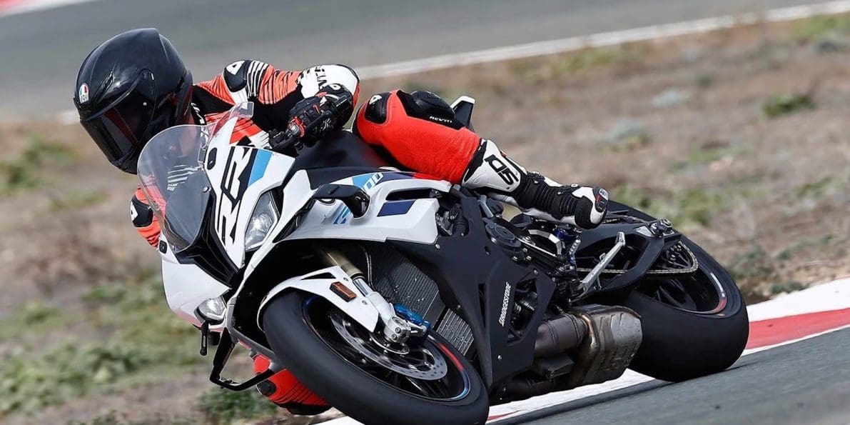 BMW Files Patents for LED Winglets - webBikeWorld