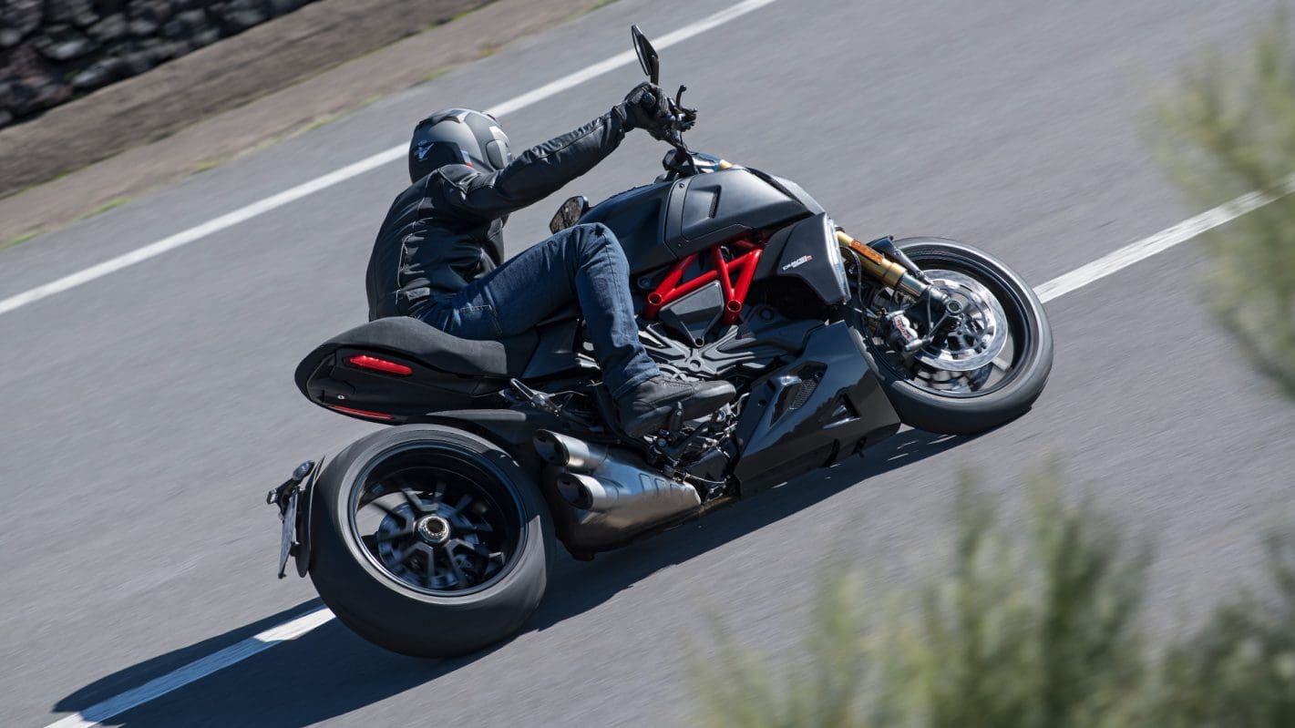 2023 Ducati Diavel 1260 / 1260 S [Specs, Features, Photos]