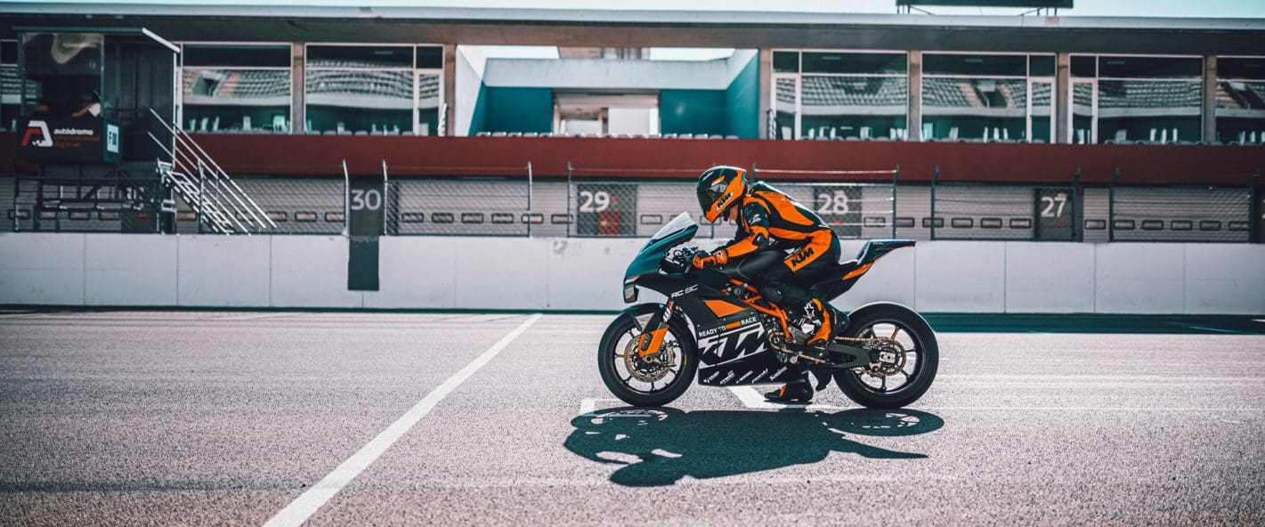 2023 KTM RC 8C [Specs, Features, Photos]