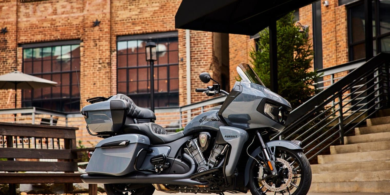 2023 Indian Pursuit Dark Horse [Specs, Features, Photos]