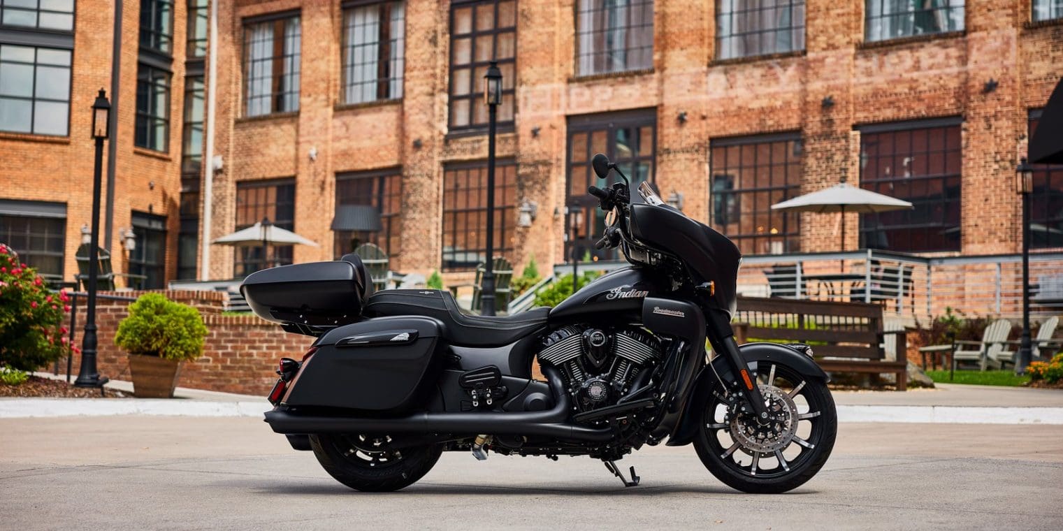 2023 Indian Roadmaster Dark Horse [Specs, Features, Photos]