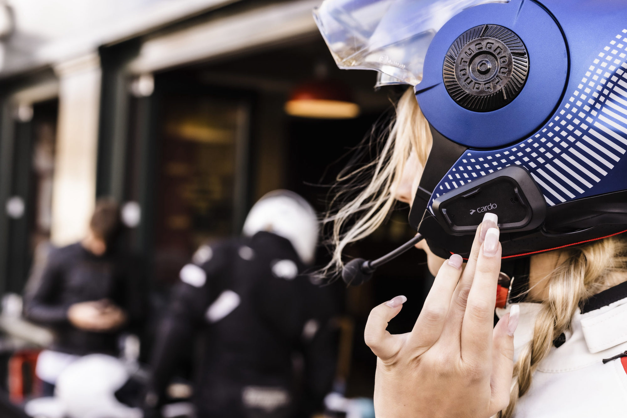 Hundreds of Riders Are Proposing with Cardo Systems - webBikeWorld