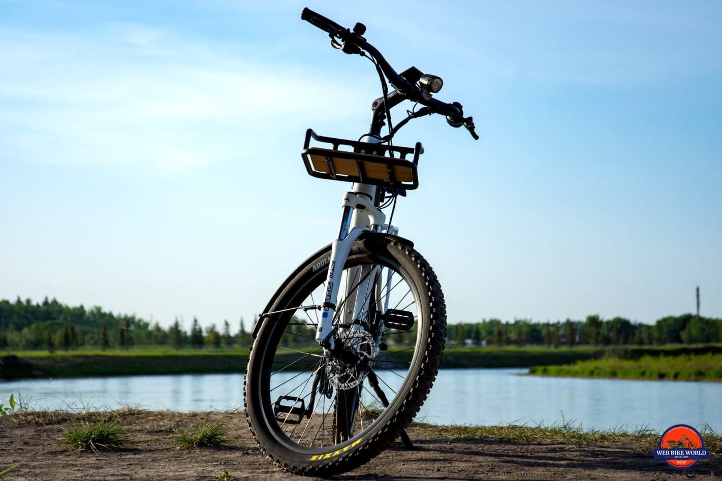 2023 Surface 604 V-Rook Review - webBikeWorld