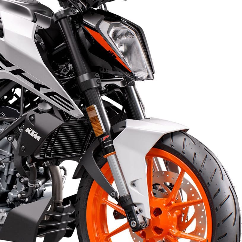 2023 KTM 200 Duke [Specs, Features, Photos]