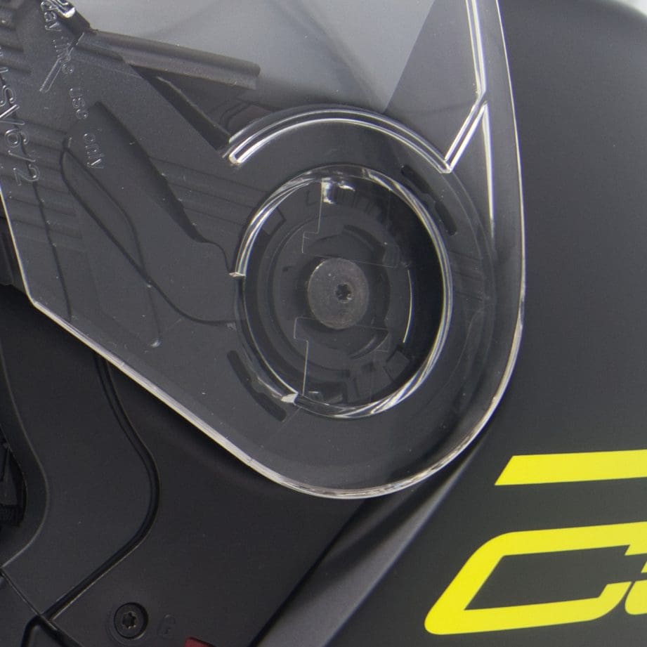 Hands On Review: Schuberth C5 Modular Helmet + SC2