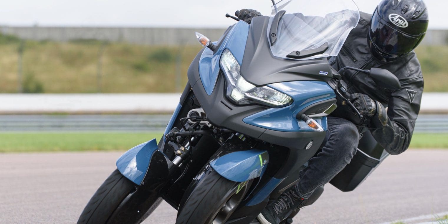 White Motorcycle Concept's WMC300AE is “World’s First Consumer Hybrid ...