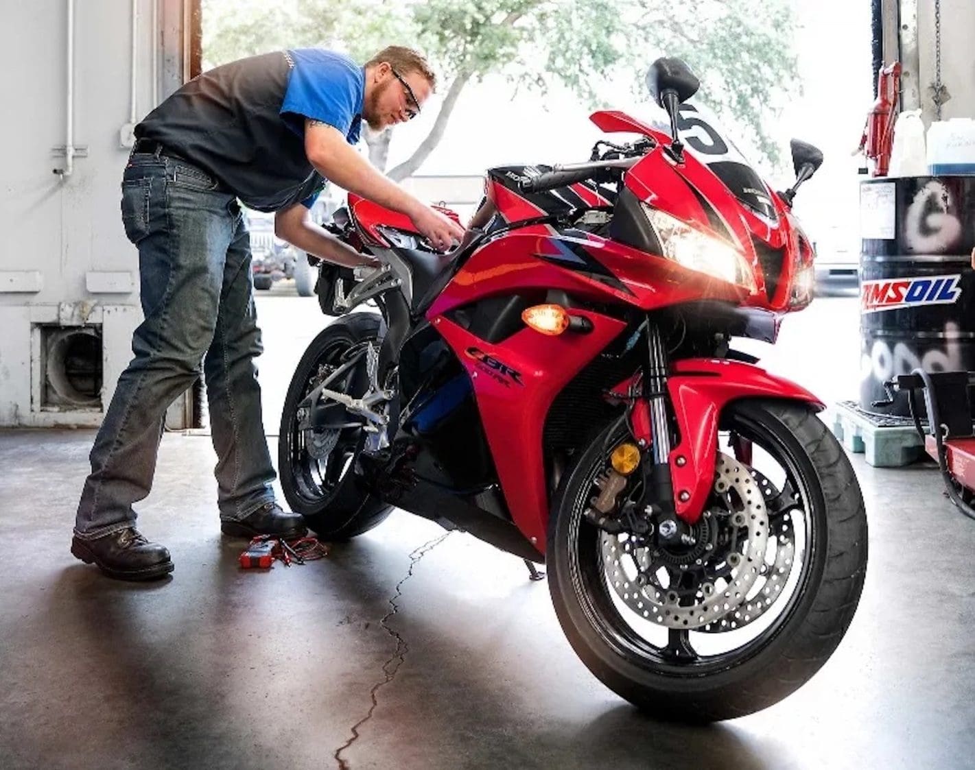 Honda Founds “World's Best Honda Motorcycle Technician” Contest ...