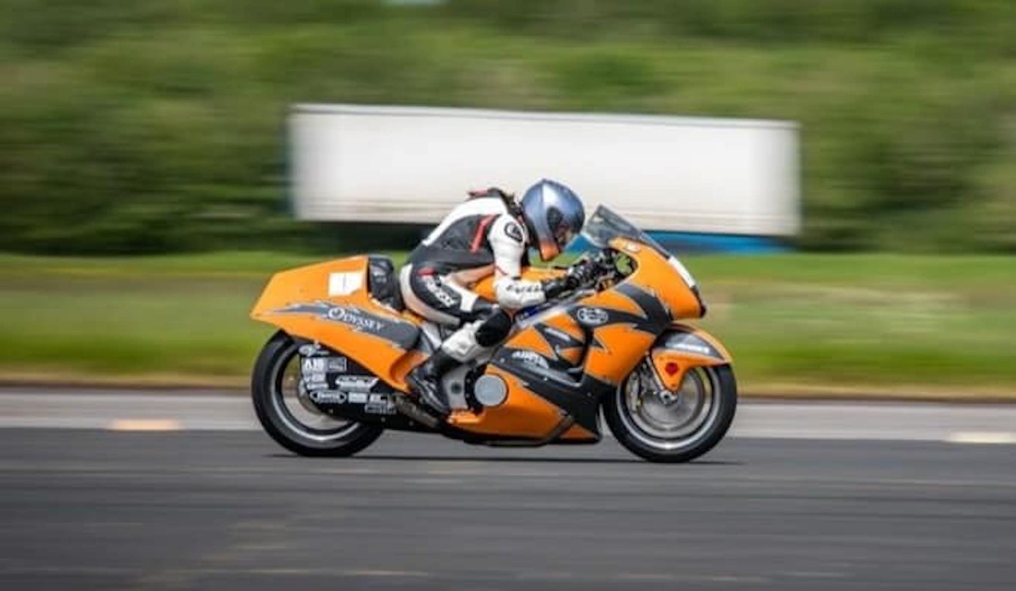 For the Record: Becci Ellis Sets New Top Speed for Women Worldwide ...