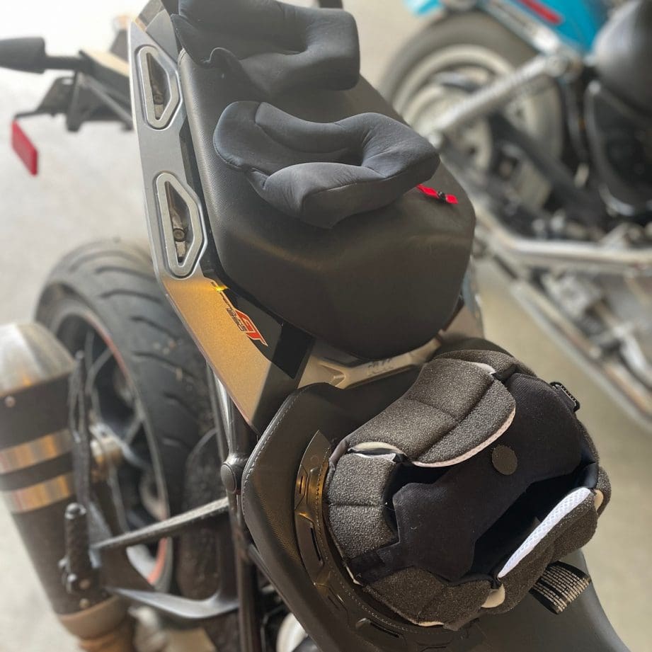 Nexx X.R3R X-PRO CARBON Full Face Helmet Review