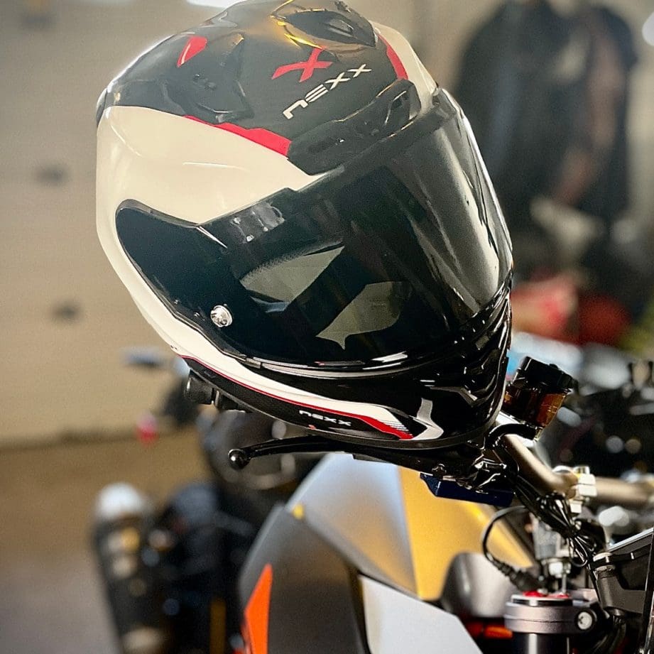 Nexx X.R3R X-PRO CARBON Full Face Helmet Review