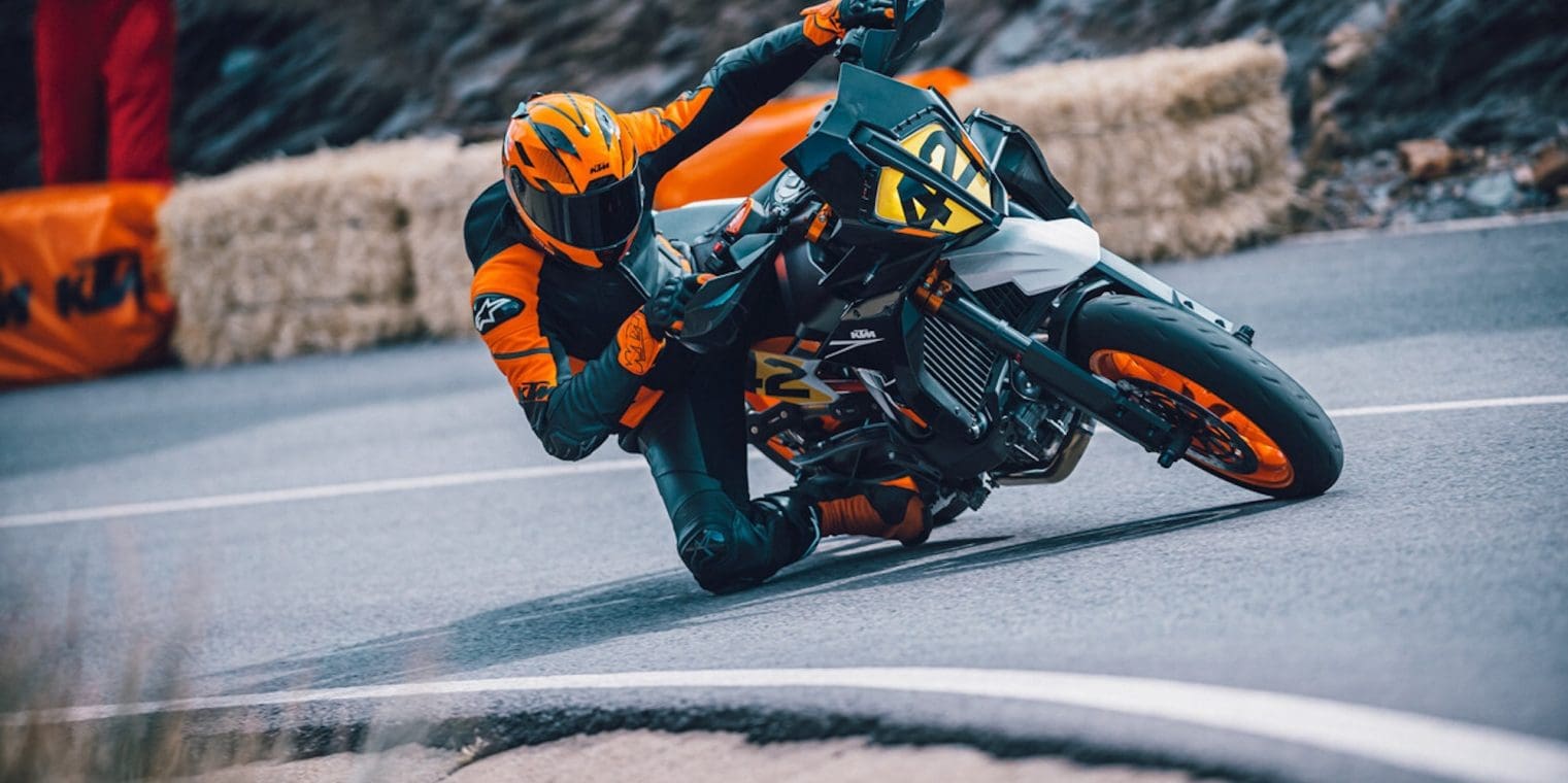 KTM's 890 SMT is Retuned for MY2024 - webBikeWorld