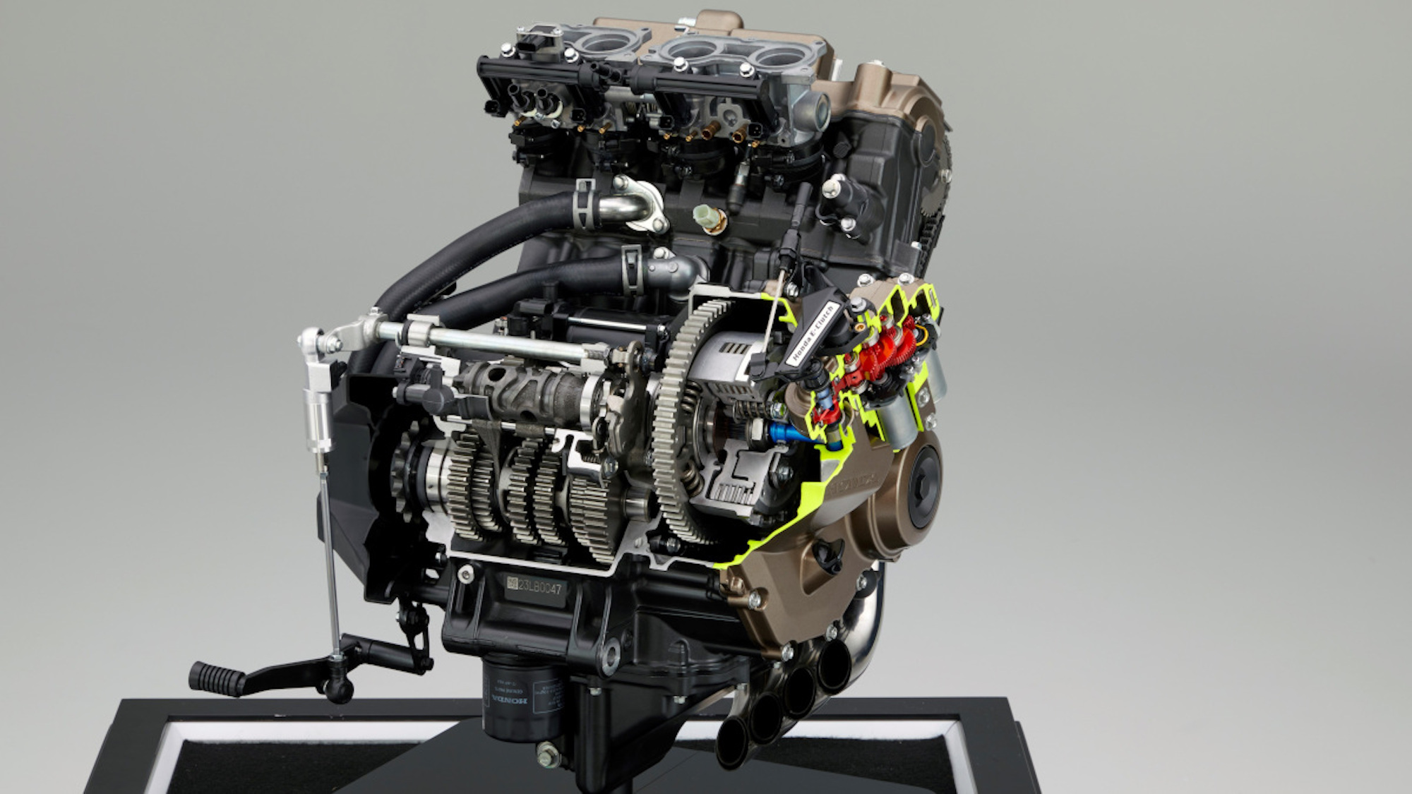 Tech Time: Why Honda’s E-Clutch is Better than Going Automatic ...