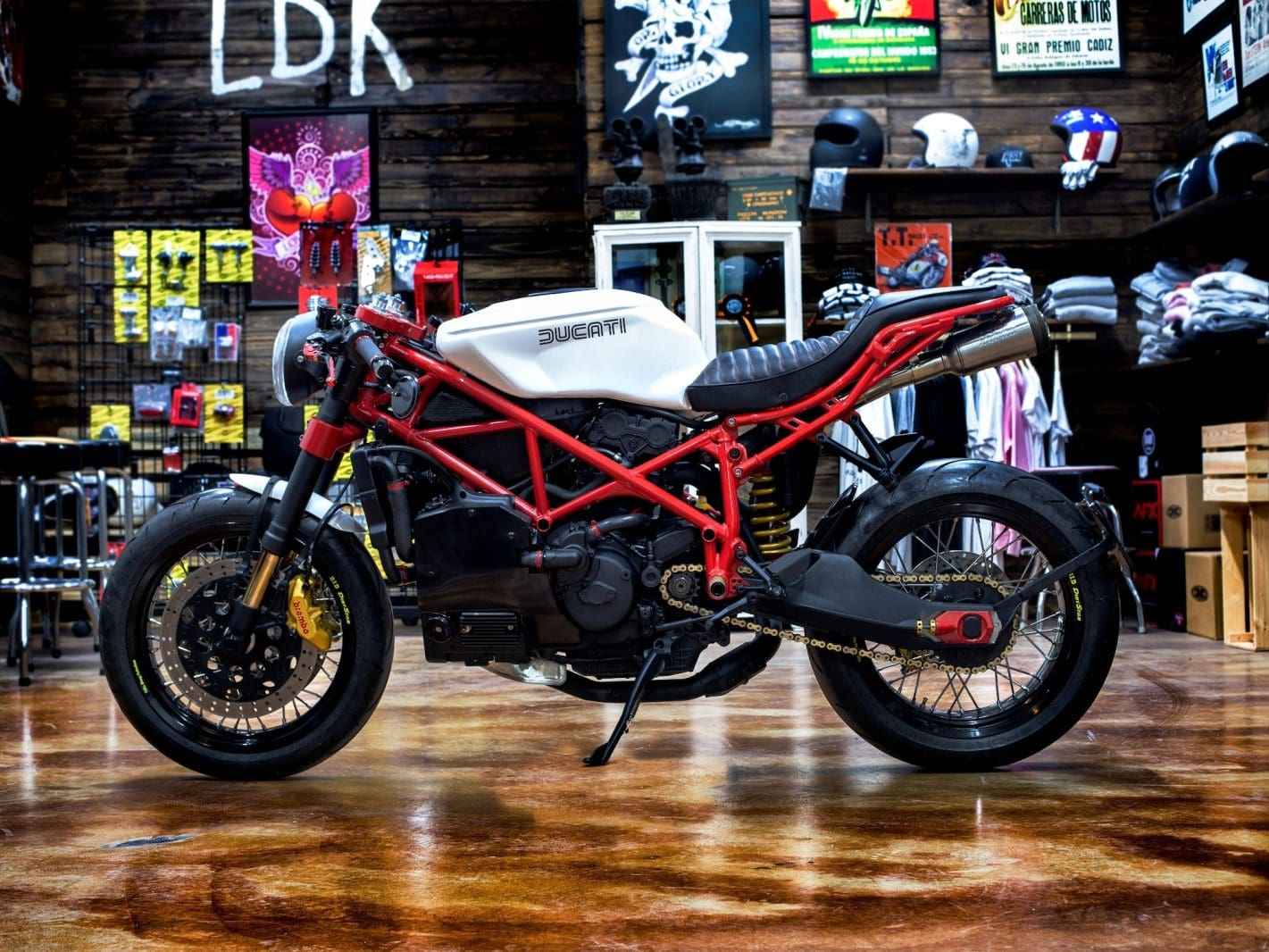 Custom Eye Candy: A Ducati 999 Neoracer from Lord Drake Customs ...