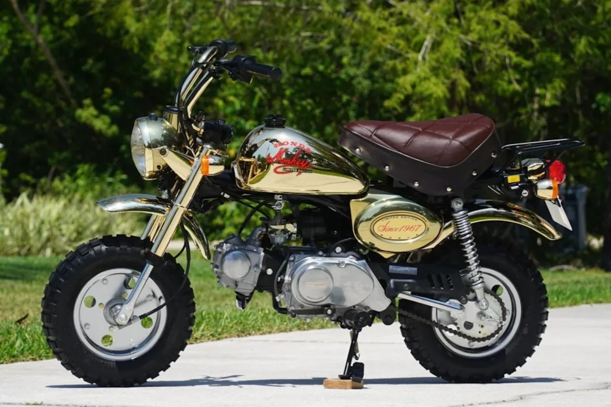 Rolling Art: U-Treasure Opens Reservations for 1/12th Scale Gold Honda ...