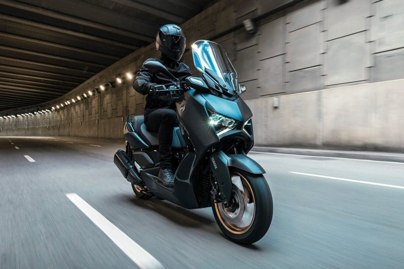 2023 Yamaha XMAX 300 Trip Evaluation - BestMotoSport