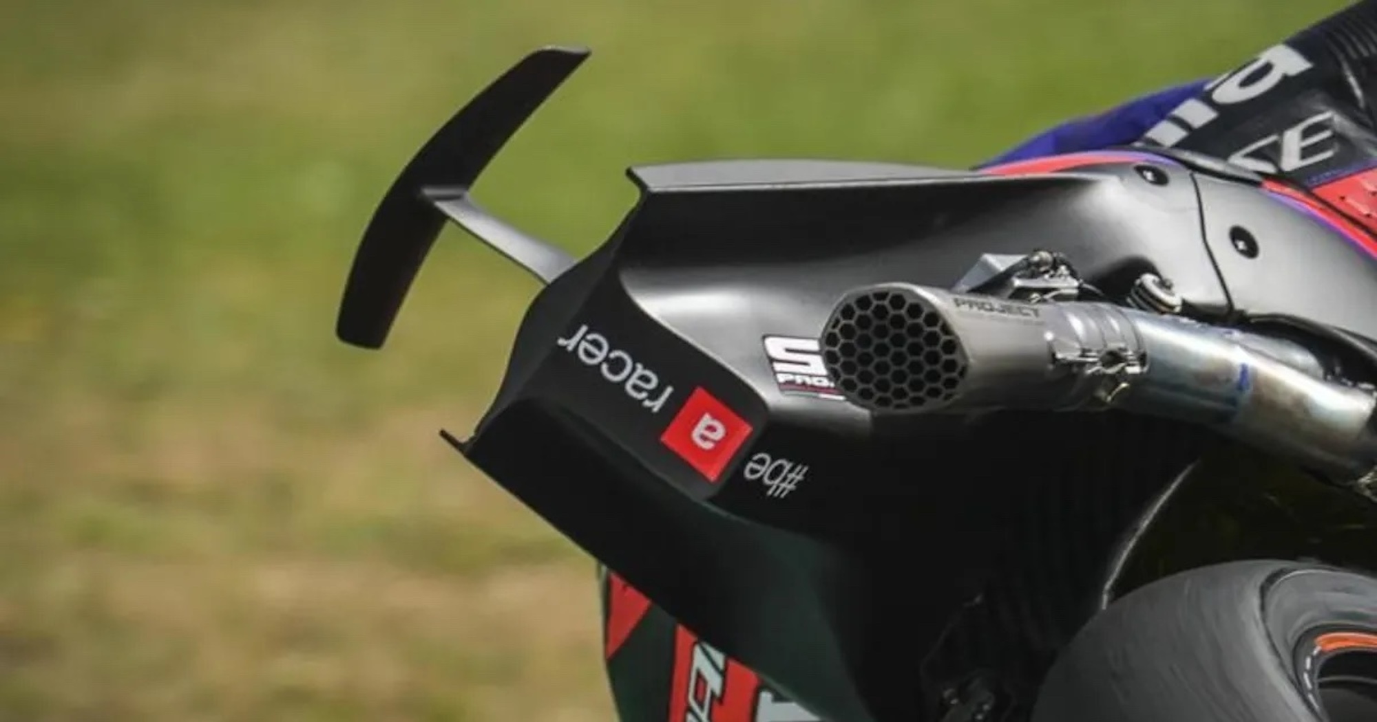 Quick Filings: Aprilia’s Rear Spoiler Resurfaces in Patents - BestMotoSport