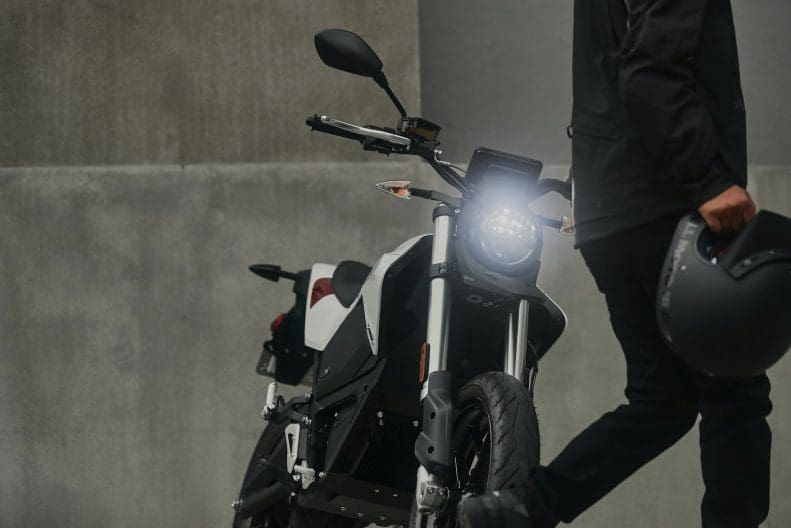Europe: The Perks of Buying from Zero Motorcycles’ 2024 Model Range ...