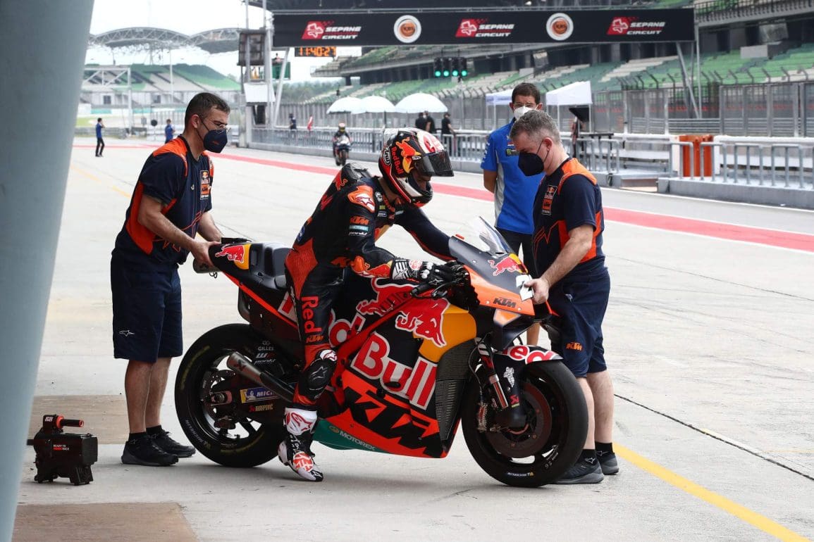 Career Advice: How To Become a Motorcycle Mechanic - webBikeWorld