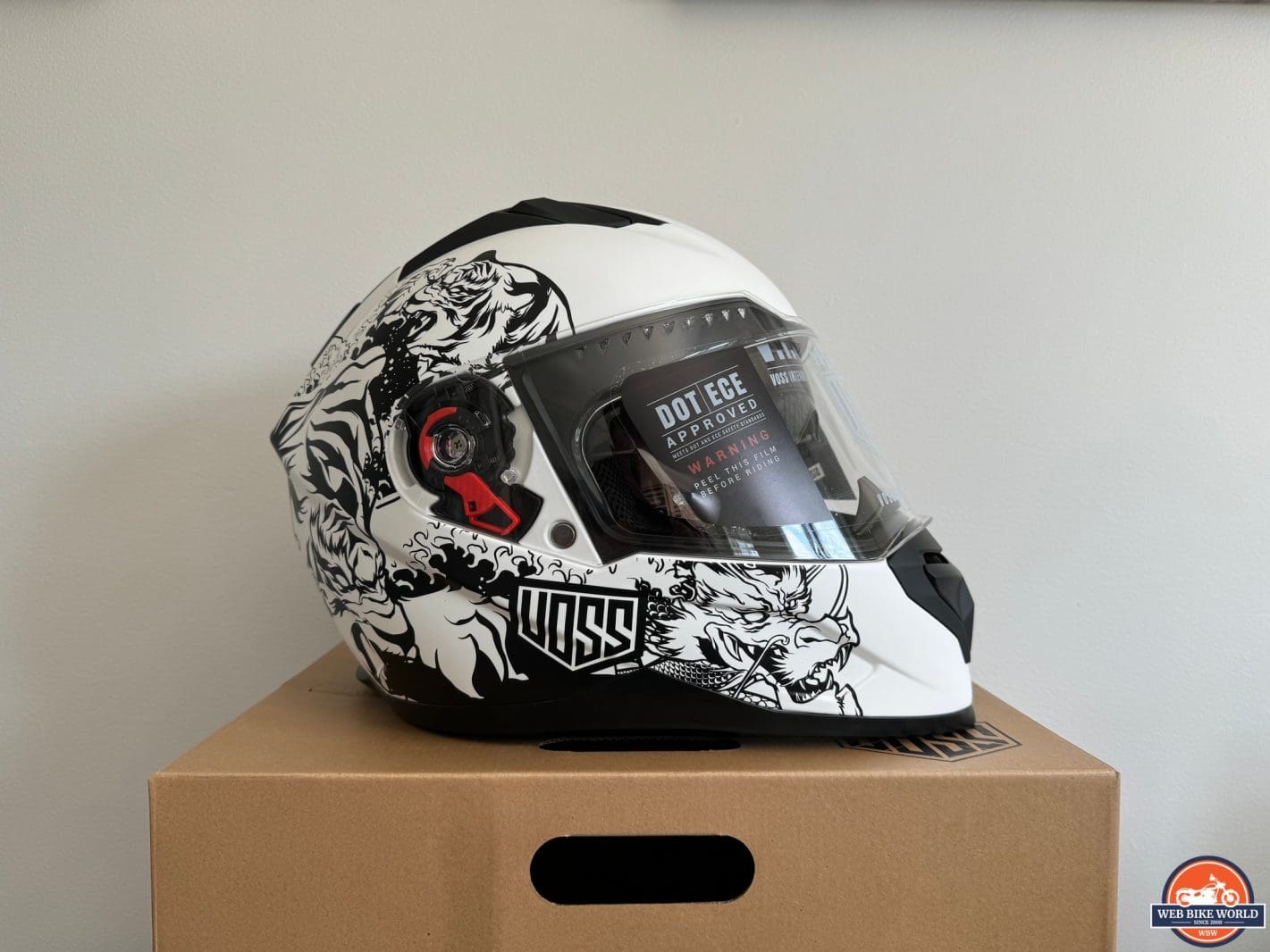 Hands-On Review: Voss 989 Moto-V Full Face Helmet - webBikeWorld