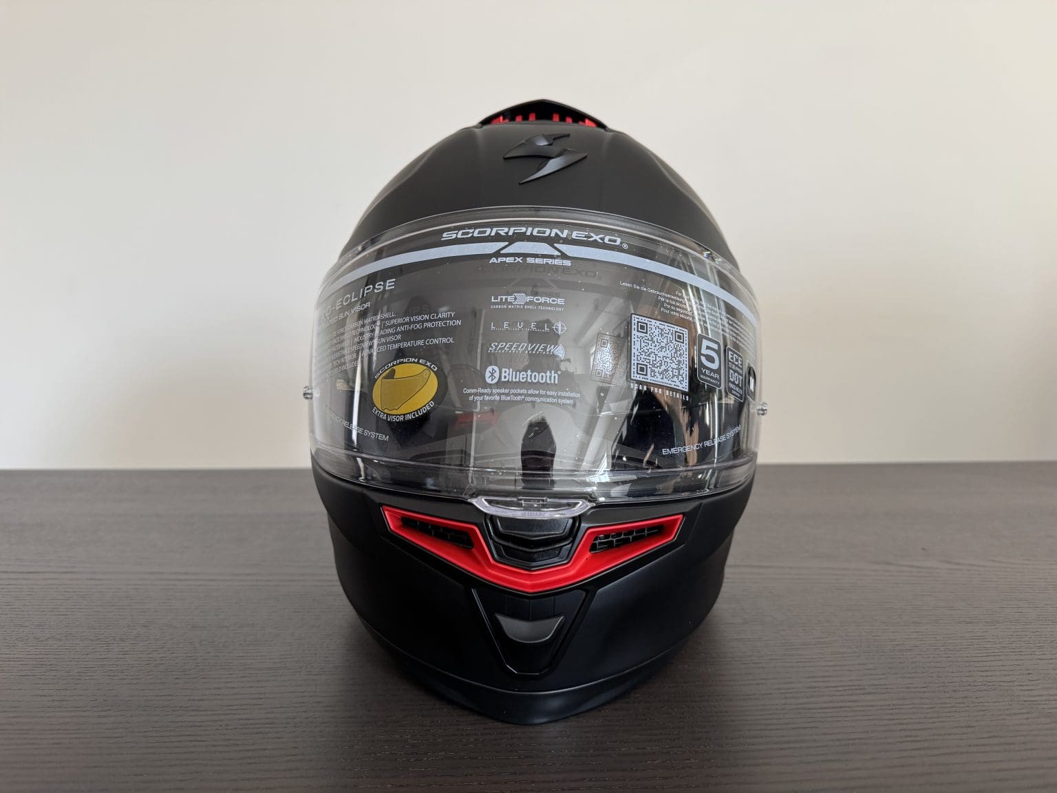Scorpion EXO-Eclipse Solid Helmet Review